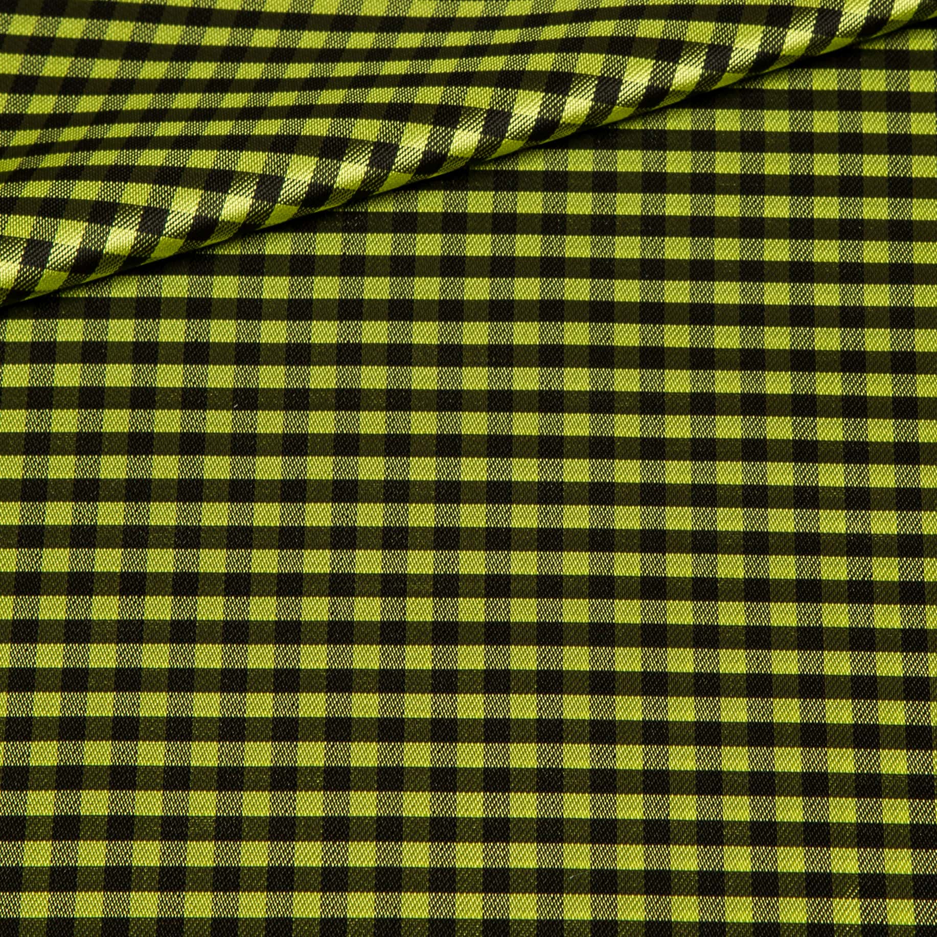 Yarn Colored Linings